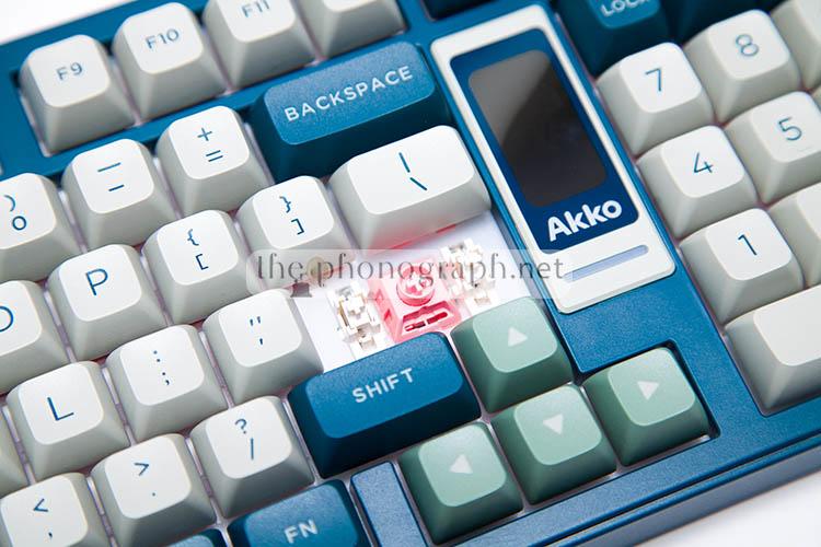 AKKO 5098B - Review | ThePhonograph.net